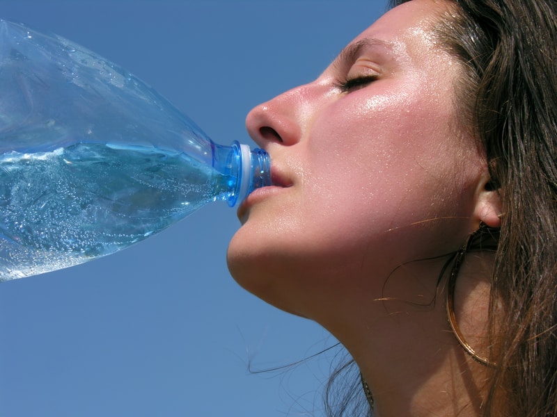 5 tips to stop your make-up melting in the summer heat