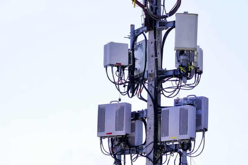 Swiss canton blocks 5G mobile rollout