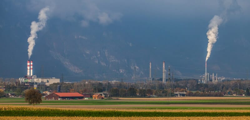 Swiss air quality improves in 2020 but depends on location