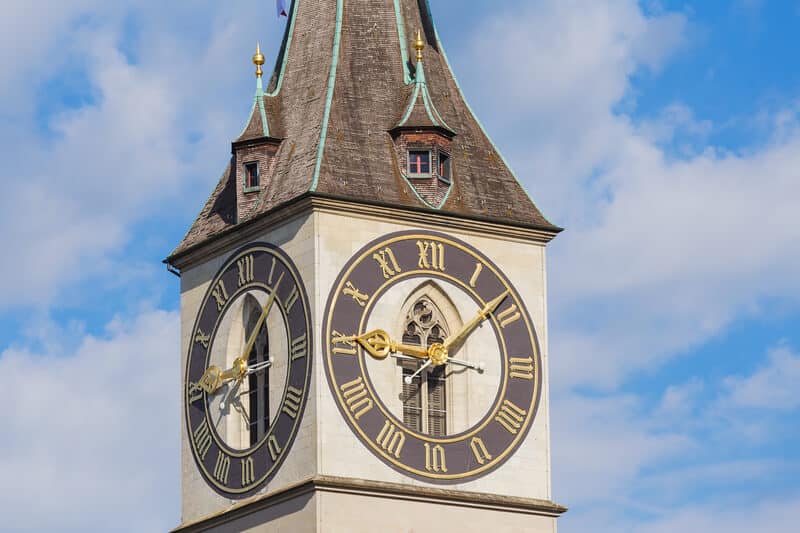 Swiss clocks go back one hour this Sunday